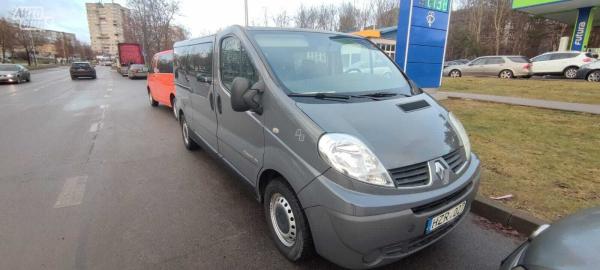 Pelēks Renault Trafic 2008 Viļņa, ar dzinēja tilpumu 2.50 L un nobraukumu 480 tūkst. km par 4500 €, foto 2 vietnē AUTOMOTO.COM.LV