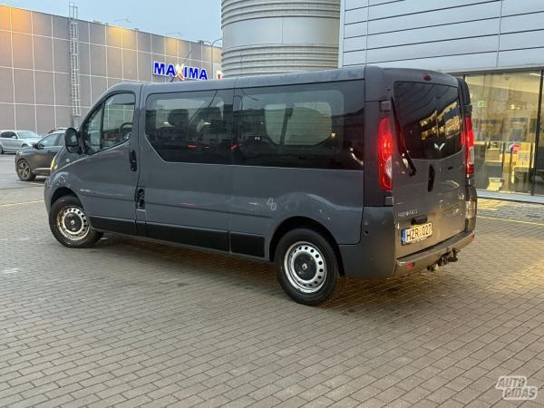 Pelēks Renault Trafic 2008 Viļņa, ar dzinēja tilpumu 2.50 L un nobraukumu 470 tūkst. km par 3800 €, foto 2 vietnē AUTOMOTO.COM.LV