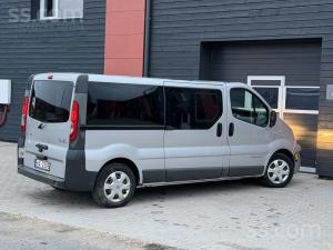 Grey Renault Trafic 2008 in Cesis, with an engine capacity of 2.50 L and mileage of 414 thousand km for 3600 €, photo 10 on AUTOMOTO.COM.LV