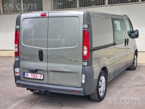 Pelēks Renault Trafic 2009 Ogre, ar dzinēja tilpumu 2.50 L un nobraukumu 140 tūkst. km par 6950 €, foto 9 vietnē AUTOMOTO.COM.LV