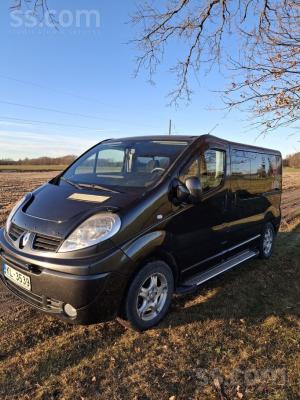 Grey Renault Trafic 2009 in Liepaja, with an engine capacity of 2.00 L and mileage of 320 thousand km for 6300 €, photo  on AUTOMOTO.COM.LV