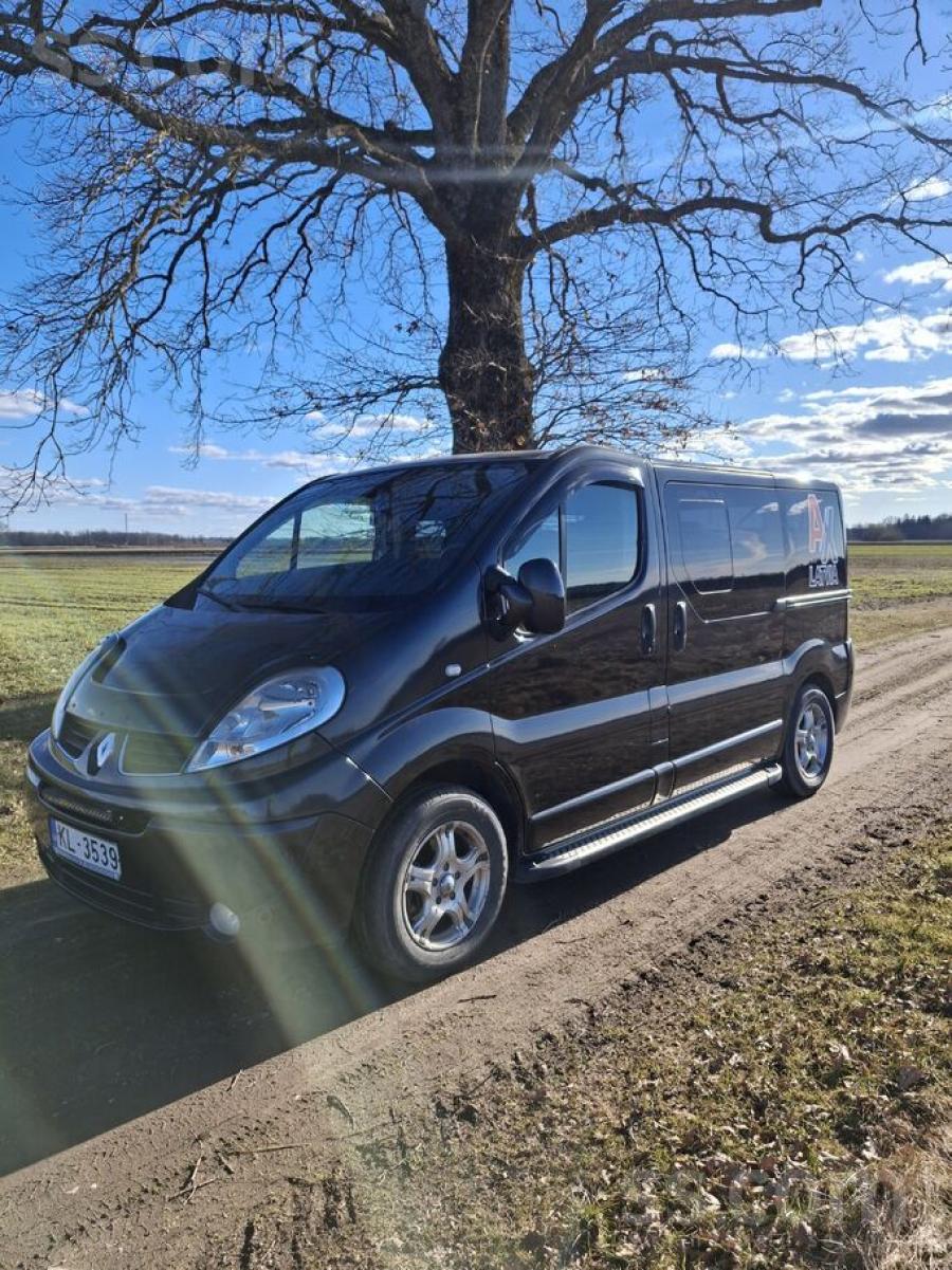 Grey Renault Trafic 2009 in Liepaja, with an engine capacity of 2.00 L and mileage of 320 thousand km for 6300 €, photo 6 on AUTOMOTO.COM.LV