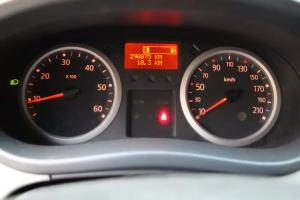 Pelēks Renault Trafic 2010 Mārupe, ar dzinēja tilpumu 2.50 L un nobraukumu 298 tūkst. km par 5950 €, foto 17 vietnē AUTOMOTO.COM.LV