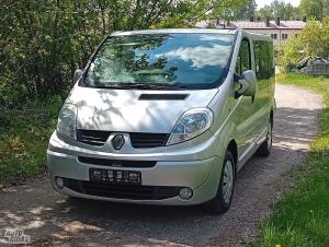 Pelēks Renault Trafic 2011 Viļņa, ar dzinēja tilpumu 2.00 L un nobraukumu 177 tūkst. km par 5150 €, foto  vietnē AUTOMOTO.COM.LV