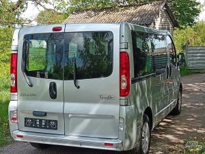 Pelēks Renault Trafic 2011 Viļņa, ar dzinēja tilpumu 2.00 L un nobraukumu 177 tūkst. km par 5150 €, foto 4 vietnē AUTOMOTO.COM.LV