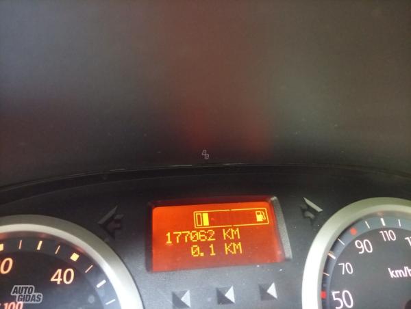 Grey Renault Trafic 2011 in Vilnius, with an engine capacity of 2.00 L and mileage of 177 thousand km for 5150 €, photo 5 on AUTOMOTO.COM.LV