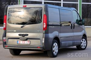 Grey Renault Trafic 2011 in Tukums, with an engine capacity of 2.00 L and mileage of 193 thousand km for 7700 €, photo 5 on AUTOMOTO.COM.LV