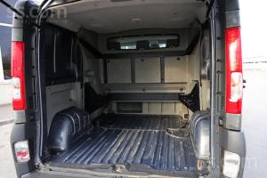 Grey Renault Trafic 2011 in Tukums, with an engine capacity of 2.00 L and mileage of 193 thousand km for 7700 €, photo 12 on AUTOMOTO.COM.LV