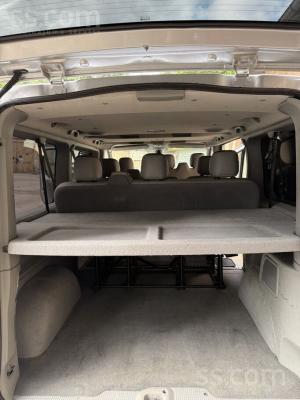 Pelēks Renault Trafic 2011 Rīga, ar dzinēja tilpumu 2.50 L un nobraukumu 387 tūkst. km par 7850 €, foto 6 vietnē AUTOMOTO.COM.LV