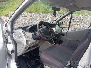 Pelēks Renault Trafic 2012 Ventspils, ar dzinēja tilpumu 2.50 L un nobraukumu 500 tūkst. km par 2200 €, foto 2 vietnē AUTOMOTO.COM.LV