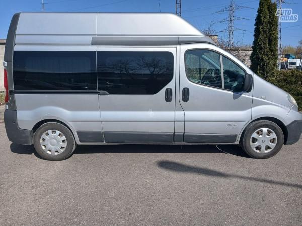 Pelēks Renault Trafic 2012 Panevēža, ar dzinēja tilpumu 2.00 L un nobraukumu 117 tūkst. km par 8499 €, foto 7 vietnē AUTOMOTO.COM.LV