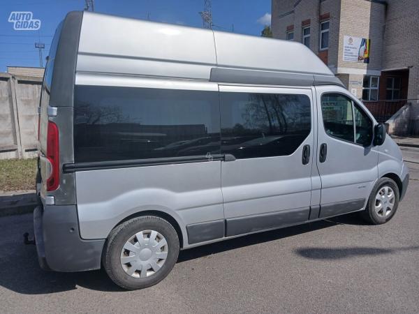 Pelēks Renault Trafic 2012 Panevēža, ar dzinēja tilpumu 2.00 L un nobraukumu 117 tūkst. km par 8499 €, foto 8 vietnē AUTOMOTO.COM.LV