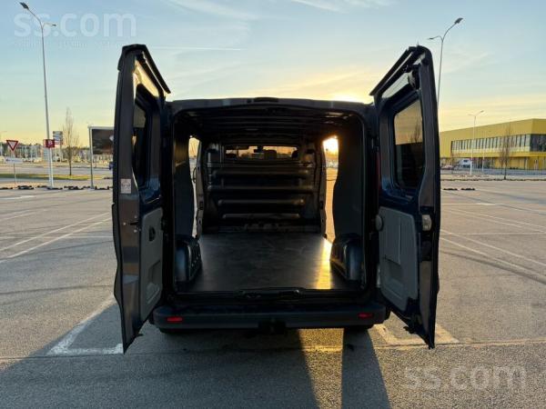 Pelēks Renault Trafic 2012 Rīga, ar dzinēja tilpumu 2.00 L un nobraukumu 0 tūkst. km par 6900 €, foto 5 vietnē AUTOMOTO.COM.LV