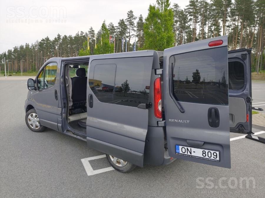 Pelēks Renault Trafic 2012 Rīga, ar dzinēja tilpumu 2.00 L un nobraukumu 238 tūkst. km par 8200 €, foto 7 vietnē AUTOMOTO.COM.LV