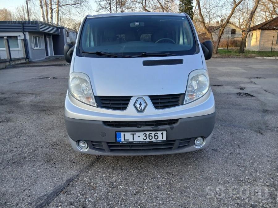 Grey Renault Trafic 2013 in Riga, with an engine capacity of 2.00 L and mileage of 264 thousand km for 7900 €, photo 8 on AUTOMOTO.COM.LV