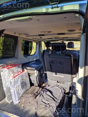 Grey Renault Trafic 2013 in Jelgava, with an engine capacity of 2.00 L and mileage of 283 thousand km for 12500 €, photo 11 on AUTOMOTO.COM.LV
