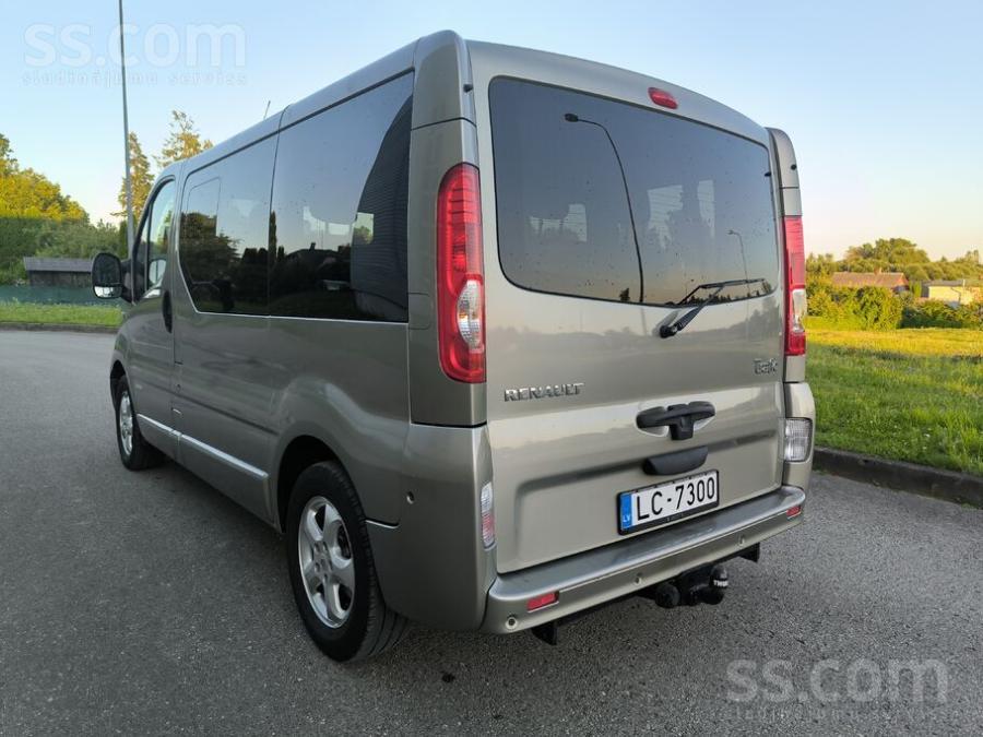 Pelēks Renault Trafic 2013 Ludza, ar dzinēja tilpumu 2.00 L un nobraukumu 136 tūkst. km par 15300 €, foto 8 vietnē AUTOMOTO.COM.LV