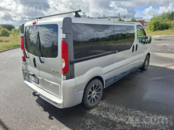 Grey Renault Trafic 2013 in Dobele, with an engine capacity of 2.00 L and mileage of 420 thousand km for 8500 €, photo 4 on AUTOMOTO.COM.LV