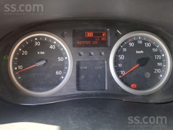 Grey Renault Trafic 2013 in Dobele, with an engine capacity of 2.00 L and mileage of 420 thousand km for 8500 €, photo 6 on AUTOMOTO.COM.LV