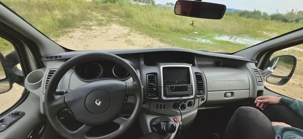 Pelēks Renault Trafic 2013 Tartu, ar dzinēja tilpumu 2.00 L un nobraukumu 480 tūkst. km par 7599 €, foto 5 vietnē AUTOMOTO.COM.LV