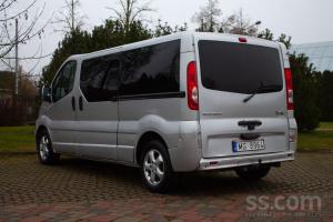 Grey Renault Trafic 2014 in Jelgava, with an engine capacity of 2.00 L and mileage of 302 thousand km for 5950 €, photo 4 on AUTOMOTO.COM.LV