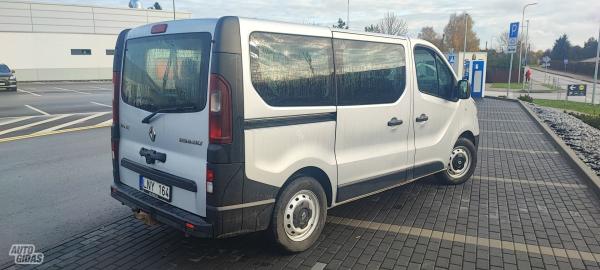 Pelēks Renault Trafic 2015 Viļņa, ar dzinēja tilpumu 1.60 L un nobraukumu 350 tūkst. km par 8200 €, foto 4 vietnē AUTOMOTO.COM.LV