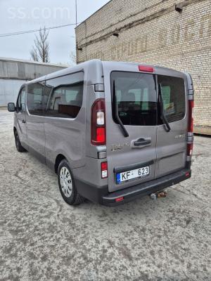 Pelēks Renault Trafic 2015 Rīga, ar dzinēja tilpumu 1.60 L un nobraukumu 485 tūkst. km par 7999 €, foto 6 vietnē AUTOMOTO.COM.LV