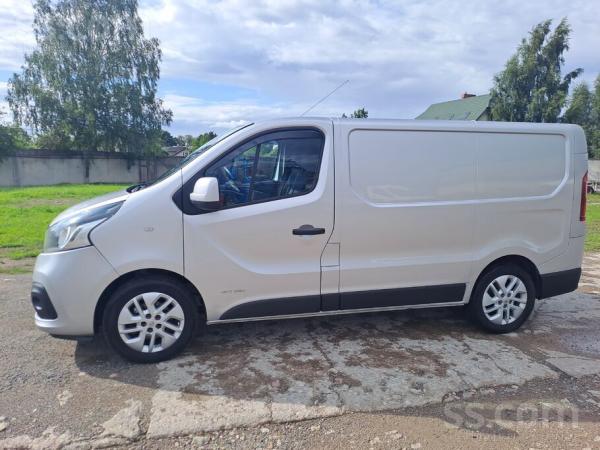 Pelēks Renault Trafic 2015 Jelgava, ar dzinēja tilpumu 1.60 L un nobraukumu 201 tūkst. km par 9000 €, foto 2 vietnē AUTOMOTO.COM.LV