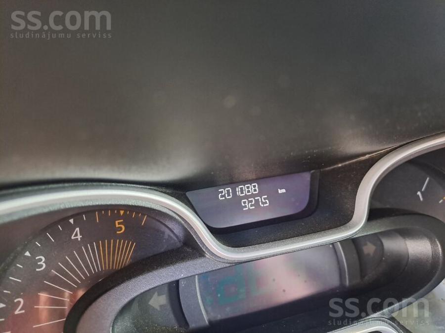 Pelēks Renault Trafic 2015 Jelgava, ar dzinēja tilpumu 1.60 L un nobraukumu 201 tūkst. km par 9000 €, foto 12 vietnē AUTOMOTO.COM.LV
