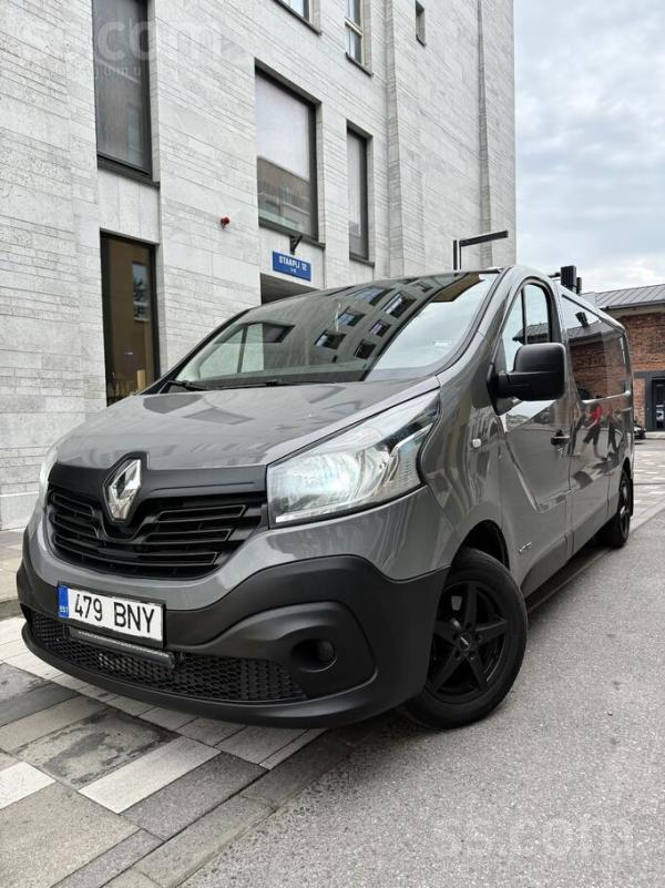 Pelēks Renault Trafic 2015 Tallina, ar dzinēja tilpumu 1.60 L un nobraukumu 269 tūkst. km par 9998 €, foto 4 vietnē AUTOMOTO.COM.LV