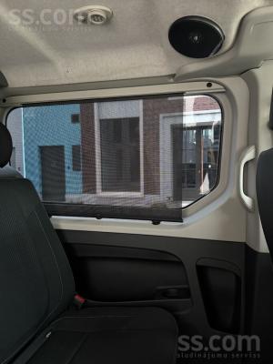 Pelēks Renault Trafic 2015 Tallina, ar dzinēja tilpumu 1.60 L un nobraukumu 269 tūkst. km par 9998 €, foto 21 vietnē AUTOMOTO.COM.LV