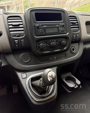 Pelēks Renault Trafic 2015 Tallina, ar dzinēja tilpumu 1.60 L un nobraukumu 269 tūkst. km par 9998 €, foto 27 vietnē AUTOMOTO.COM.LV