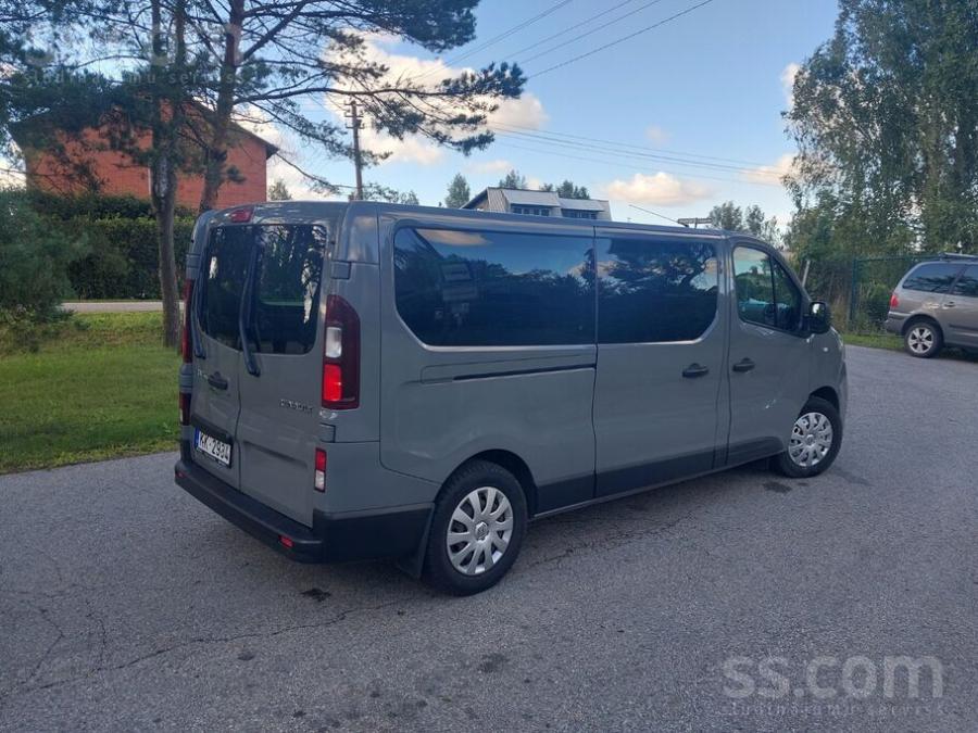 Grey Renault Trafic 2016 in Riga, with an engine capacity of 1.60 L and mileage of 223 thousand km for 12000 €, photo 6 on AUTOMOTO.COM.LV