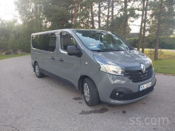 Pelēks Renault Trafic 2016 Rīga, ar dzinēja tilpumu 1.60 L un nobraukumu 223 tūkst. km par 12000 €, foto 7 vietnē AUTOMOTO.COM.LV