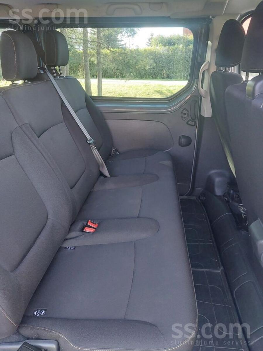 Grey Renault Trafic 2016 in Riga, with an engine capacity of 1.60 L and mileage of 223 thousand km for 12000 €, photo 17 on AUTOMOTO.COM.LV
