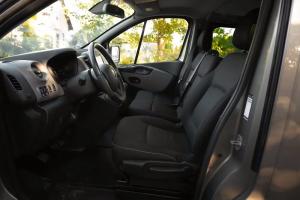 Grey Renault Trafic 2016 in Jelgava, with an engine capacity of 1.60 L and mileage of 196 thousand km for 9000 €, photo 9 on AUTOMOTO.COM.LV