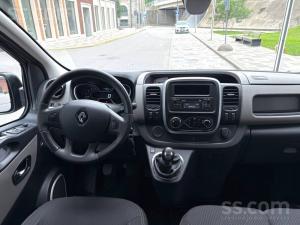 Grey Renault Trafic 2016 in Tallinn, with an engine capacity of 1.60 L and mileage of 264 thousand km for 10999 €, photo 26 on AUTOMOTO.COM.LV