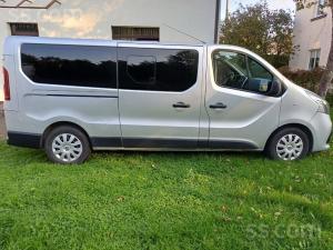Grey Renault Trafic 2016 in Riga, with an engine capacity of 1.60 L and mileage of 191 thousand km for 7999 €, photo 5 on AUTOMOTO.COM.LV