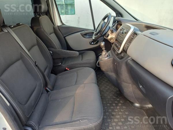 Pelēks Renault Trafic 2016 Rīga, ar dzinēja tilpumu 1.60 L un nobraukumu 191 tūkst. km par 7999 €, foto 8 vietnē AUTOMOTO.COM.LV