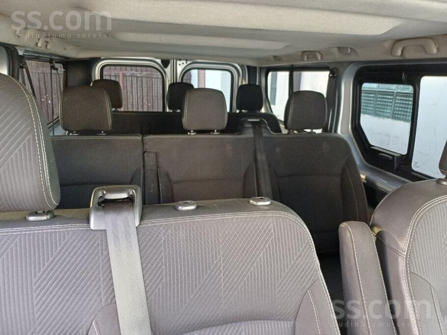 Grey Renault Trafic 2016 in Riga, with an engine capacity of 1.60 L and mileage of 191 thousand km for 7999 €, photo 9 on AUTOMOTO.COM.LV