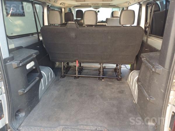 Pelēks Renault Trafic 2016 Rīga, ar dzinēja tilpumu 1.60 L un nobraukumu 191 tūkst. km par 7999 €, foto 11 vietnē AUTOMOTO.COM.LV