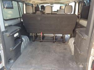 Grey Renault Trafic 2016 in Riga, with an engine capacity of 1.60 L and mileage of 191 thousand km for 7999 €, photo 11 on AUTOMOTO.COM.LV