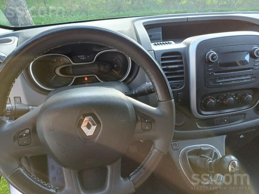 Grey Renault Trafic 2016 in Riga, with an engine capacity of 1.60 L and mileage of 191 thousand km for 7999 €, photo 15 on AUTOMOTO.COM.LV