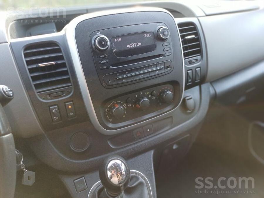 Grey Renault Trafic 2016 in Riga, with an engine capacity of 1.60 L and mileage of 191 thousand km for 7999 €, photo 18 on AUTOMOTO.COM.LV