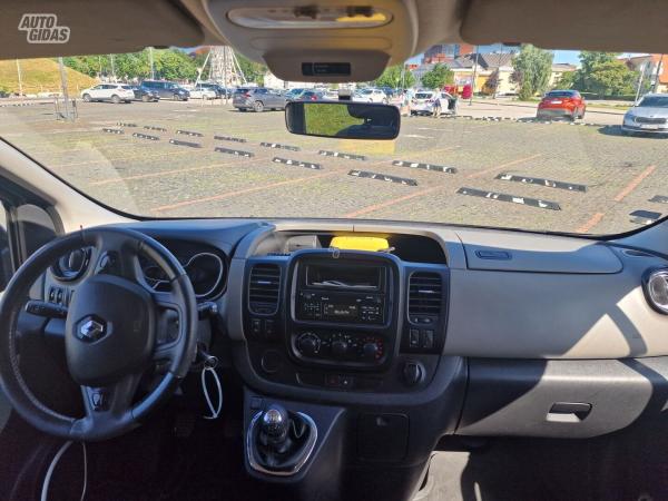Pelēks Renault Trafic 2017 Klaipėda, ar dzinēja tilpumu 1.60 L un nobraukumu 270 tūkst. km par 11000 €, foto 6 vietnē AUTOMOTO.COM.LV