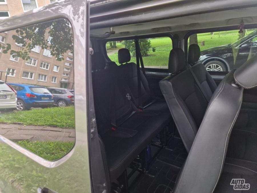 Grey Renault Trafic 2017 in Klaipeda, with an engine capacity of 1.60 L and mileage of 270 thousand km for 11200 €, photo 14 on AUTOMOTO.COM.LV
