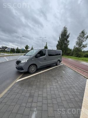 Grey Renault Trafic 2017 in Jelgava, with an engine capacity of 1.60 L and mileage of 369 thousand km for 10500 €, photo  on AUTOMOTO.COM.LV