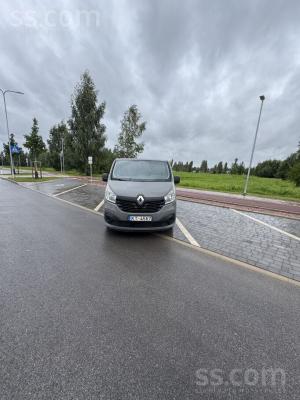 Grey Renault Trafic 2017 in Jelgava, with an engine capacity of 1.60 L and mileage of 369 thousand km for 10500 €, photo 3 on AUTOMOTO.COM.LV