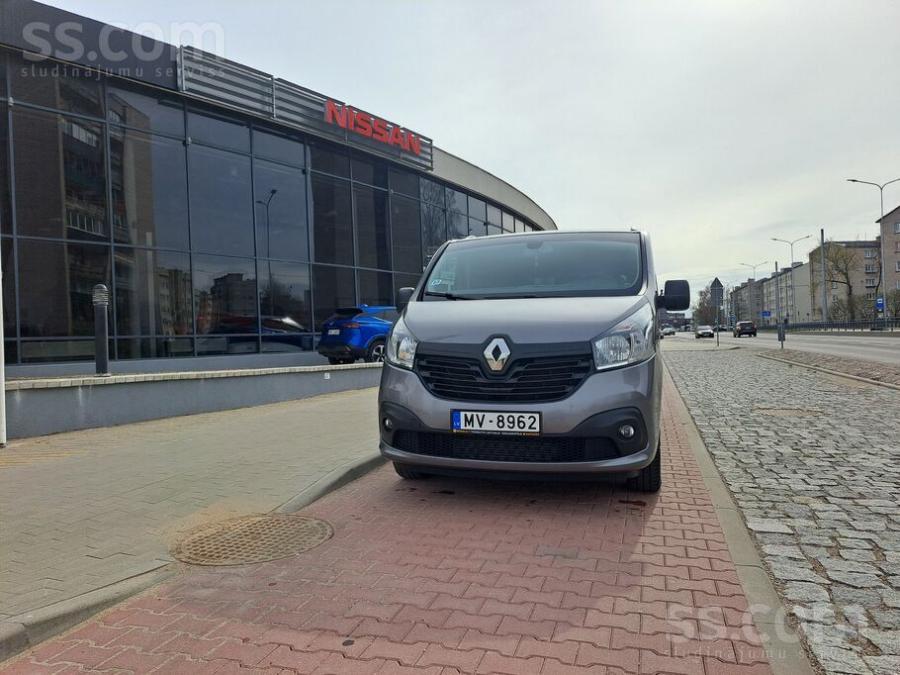 Pelēks Renault Trafic 2018 Daugavpils, ar dzinēja tilpumu 1.60 L un nobraukumu 51 tūkst. km par 29888 €, foto 4 vietnē AUTOMOTO.COM.LV