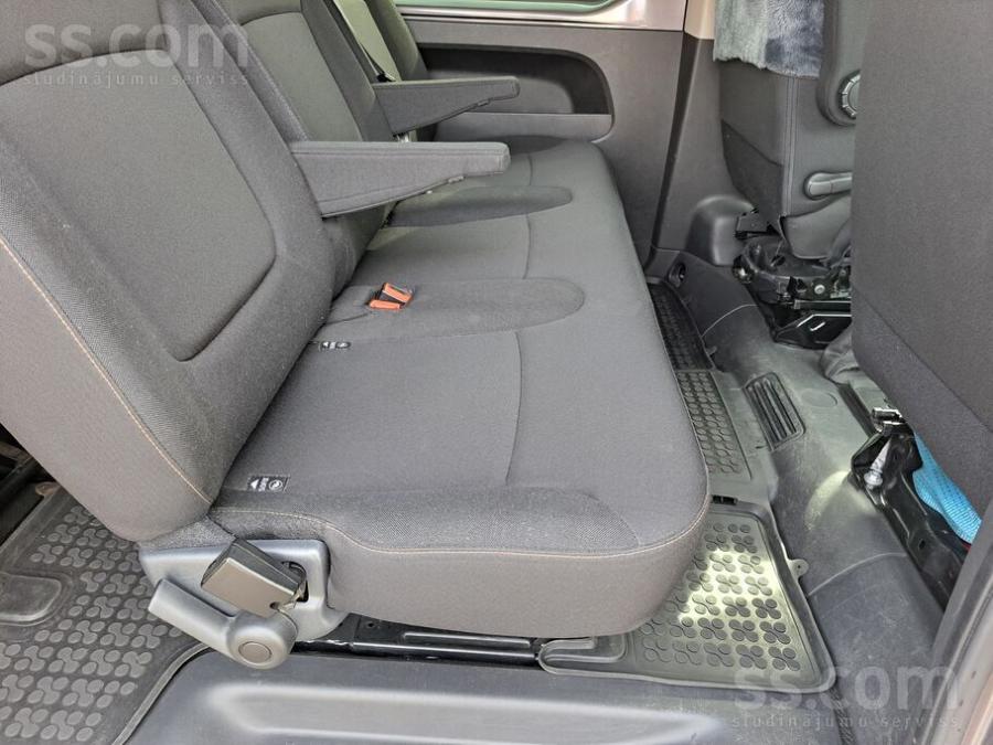 Pelēks Renault Trafic 2018 Daugavpils, ar dzinēja tilpumu 1.60 L un nobraukumu 51 tūkst. km par 29888 €, foto 21 vietnē AUTOMOTO.COM.LV